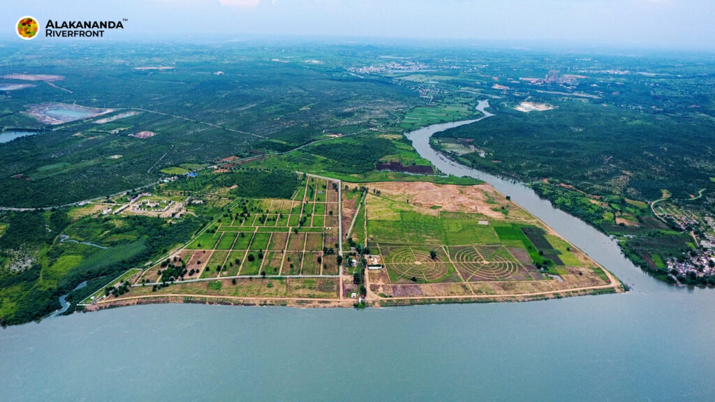 Features & Amenities : Alakananda RiverFront